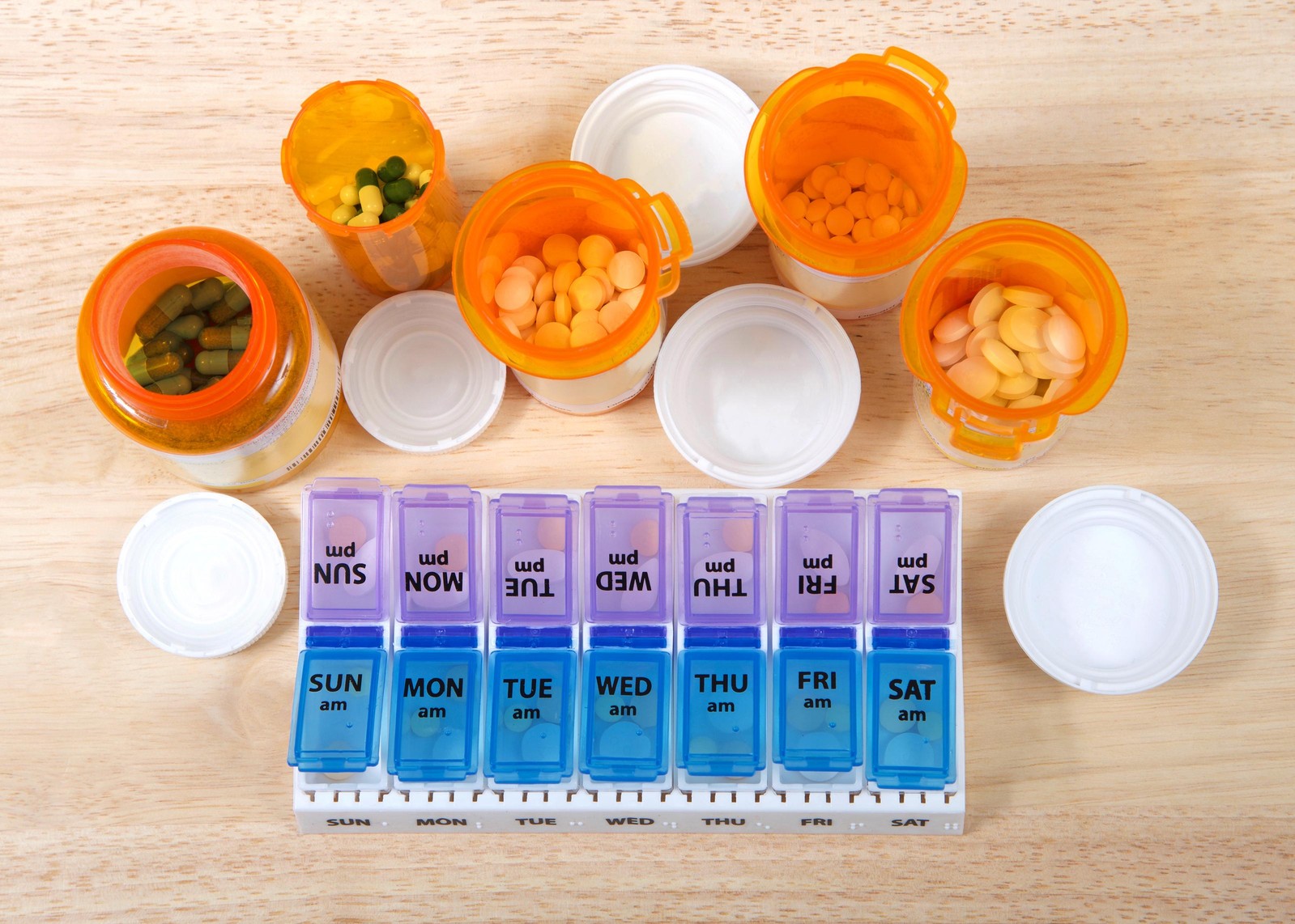 Finding the Best Pill Organizer: Ultimate Guide to Mastering Medication ...